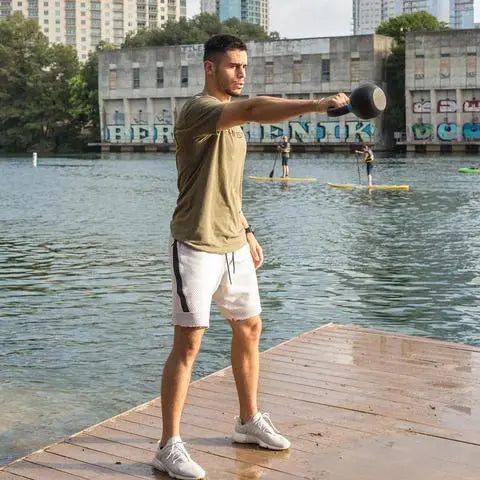 3 kettlebell workouts to do anywhere - Fringe Sport