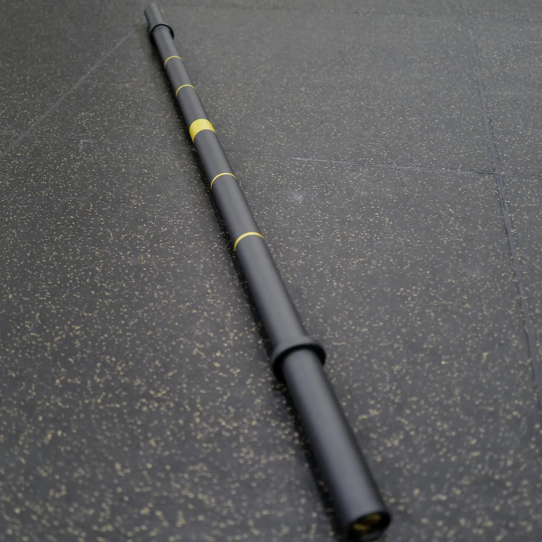 Stubby Axle Barbell - Rackable Shorty Bar - Fringe Sport